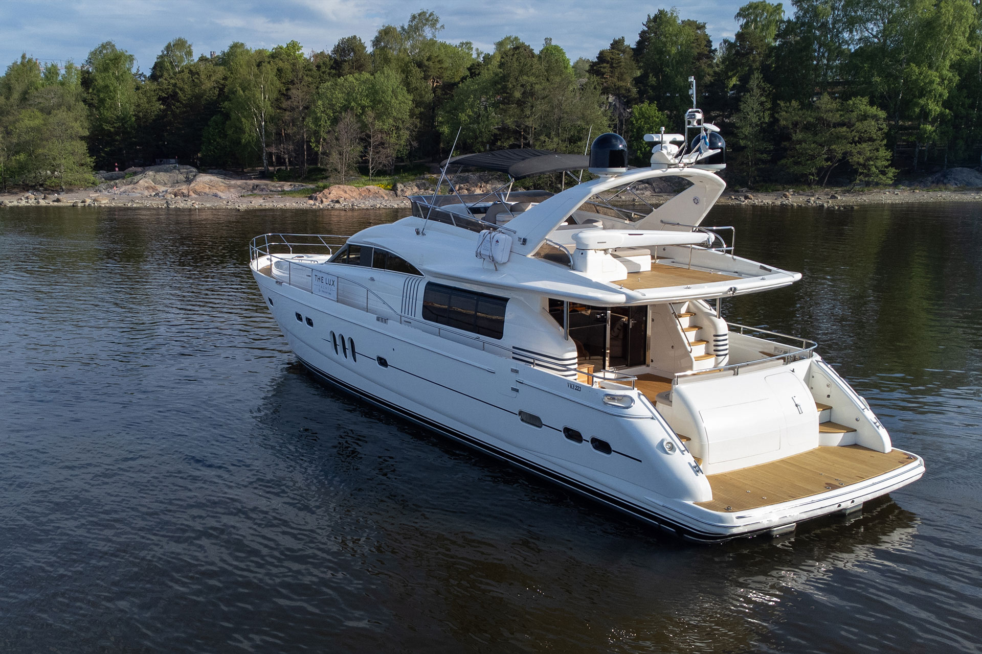Princess 23M -luksusjahti unelmiesi risteilyyn | The Lux Yachts ...